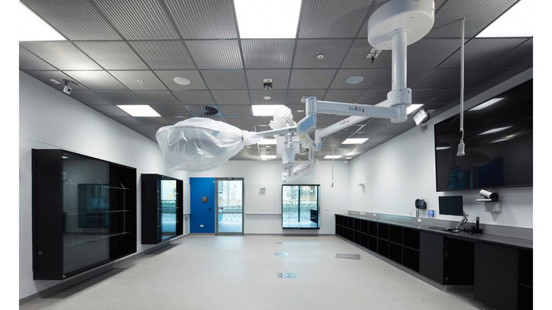 Armstrong Metalworks MeshComfortech Building Performance Solutions®