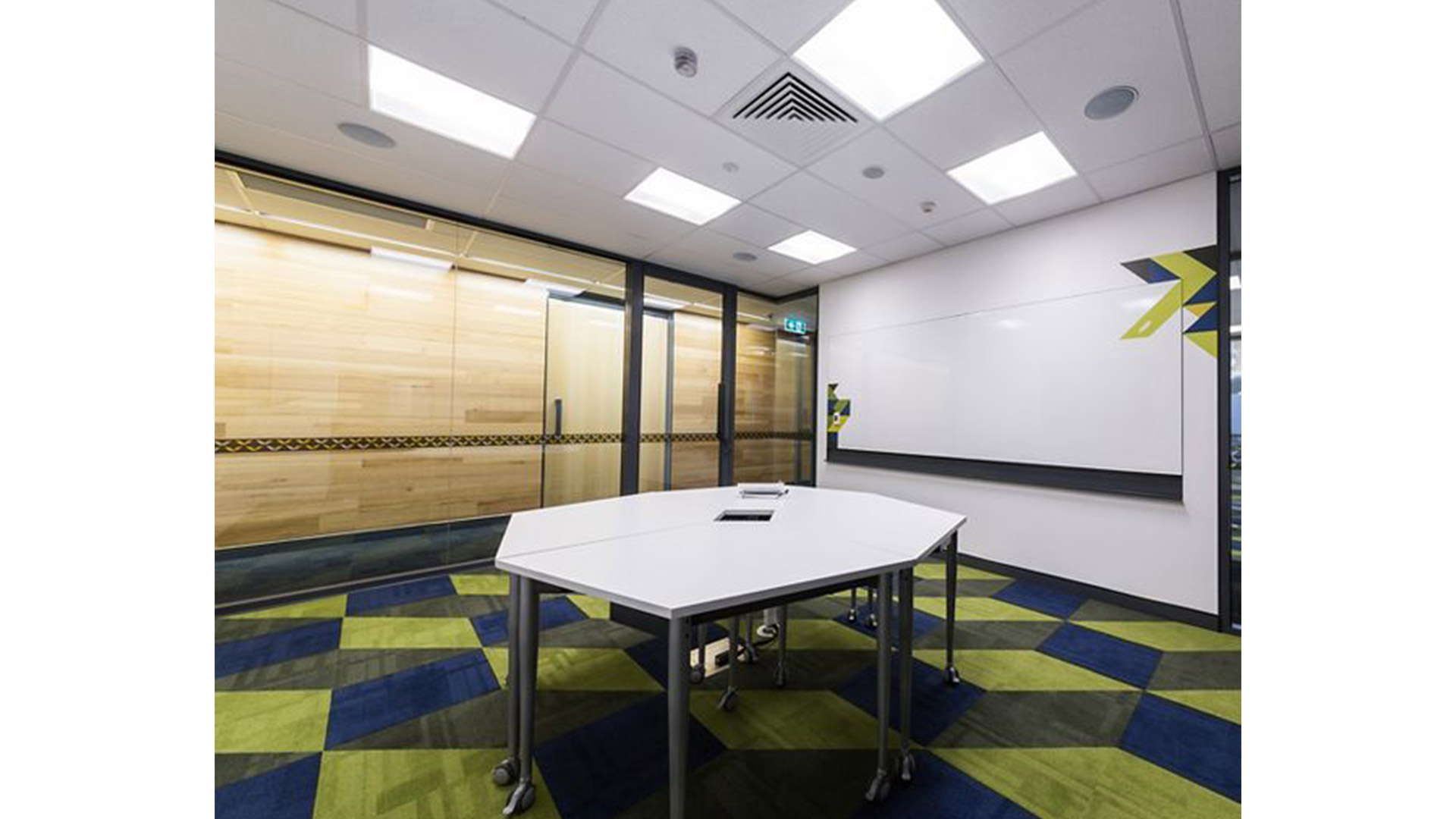 Armstrong Fine FissuredComfortech Building Performance Solutions®