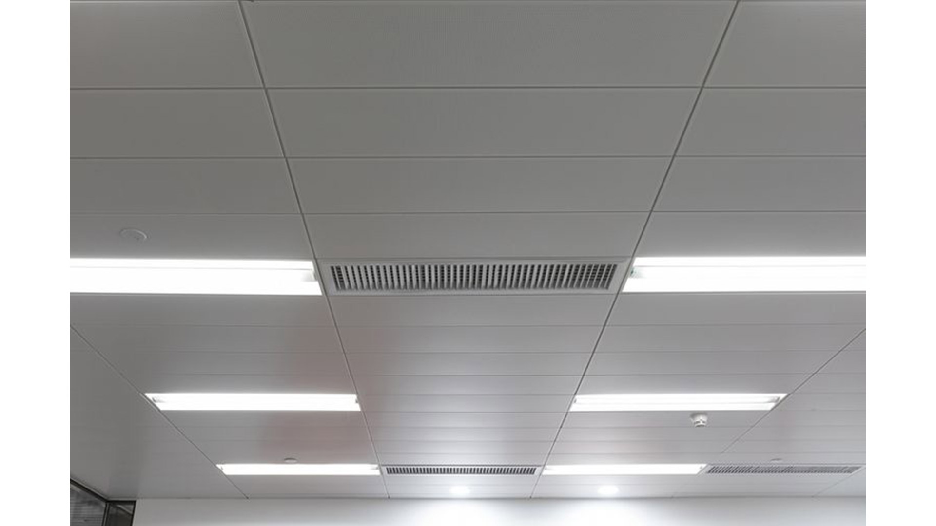 Armstrong Metalworks VectorComfortech Building Performance Solutions®