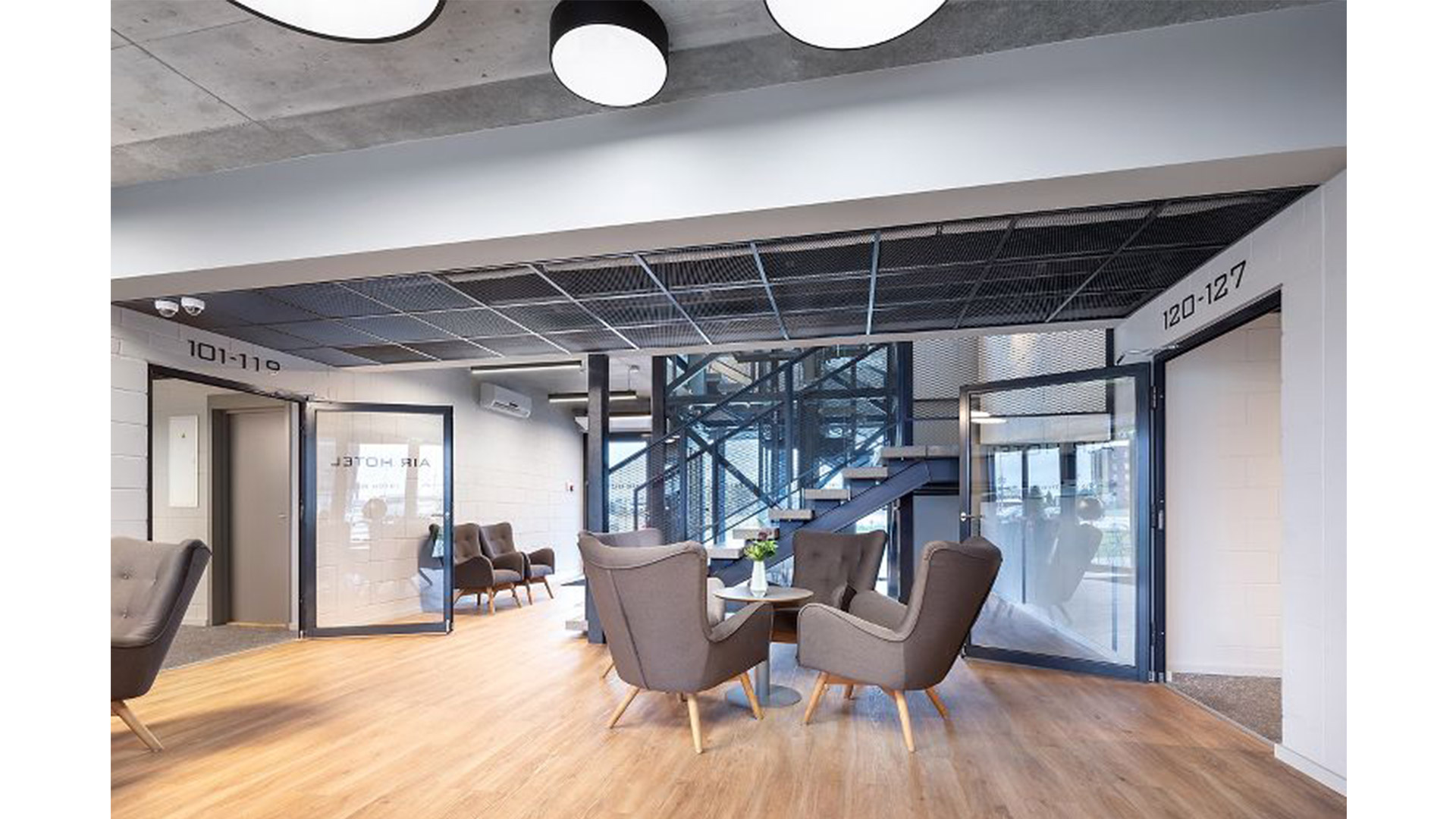 Armstrong Metalworks MeshComfortech Building Performance Solutions®